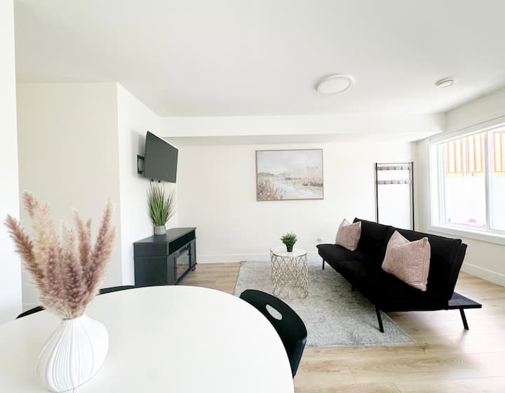 Luxury 2 Bedroom - 素裡