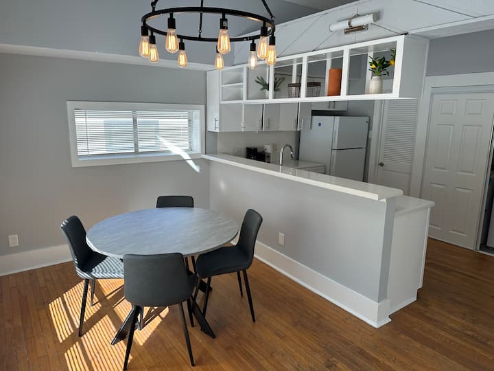 Luxury 2 Beds In Montrose Sanremo @ Italian Plaza - Second Ward - Houston