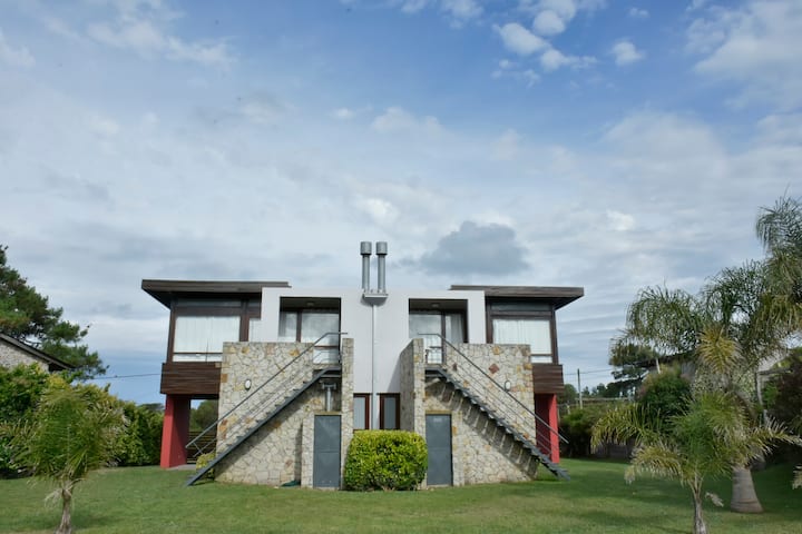 Cabin For 6 Steps From The Beach · Bbq & Garden - Villa Gesell