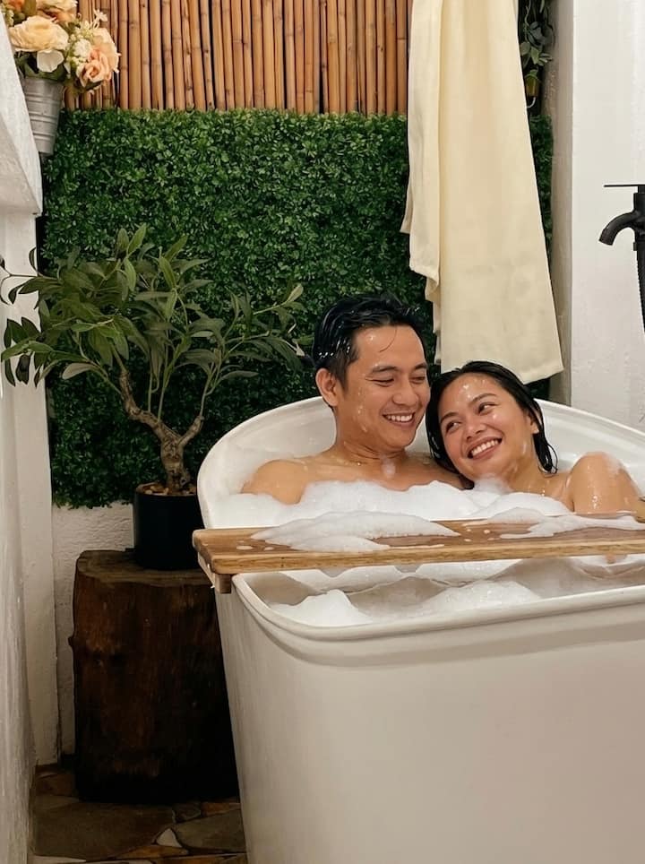 Binangonan Jarmela's Tiny Home & Outdoor Bath Tub - Binangonan