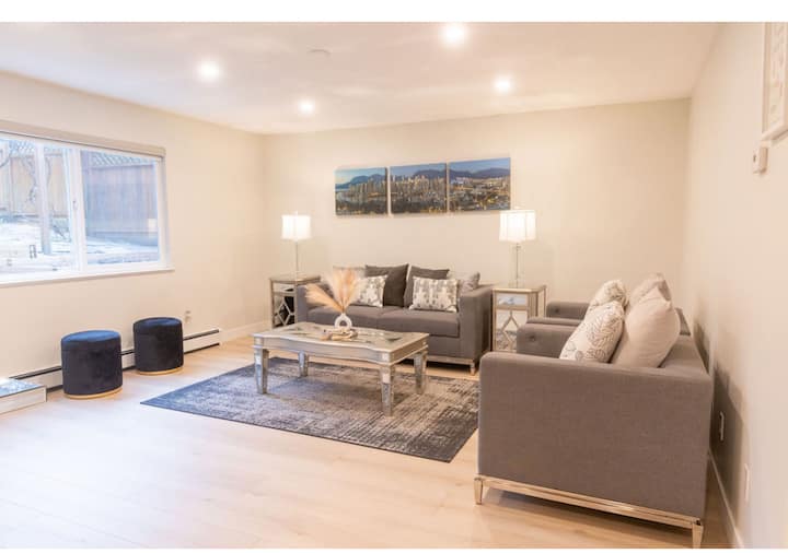2 Bedroom Suite In Coquitlam - Port Coquitlam