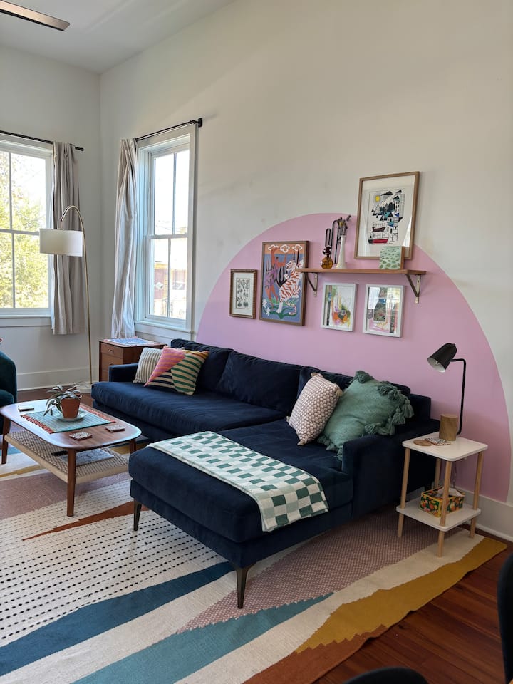 The Gibson: Ferry + Walk To The French Quarter - New Orleans, LA