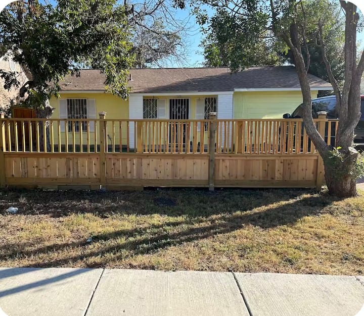 Peaceful Stay House Near Palo Alto College - Mission del Lago - San Antonio