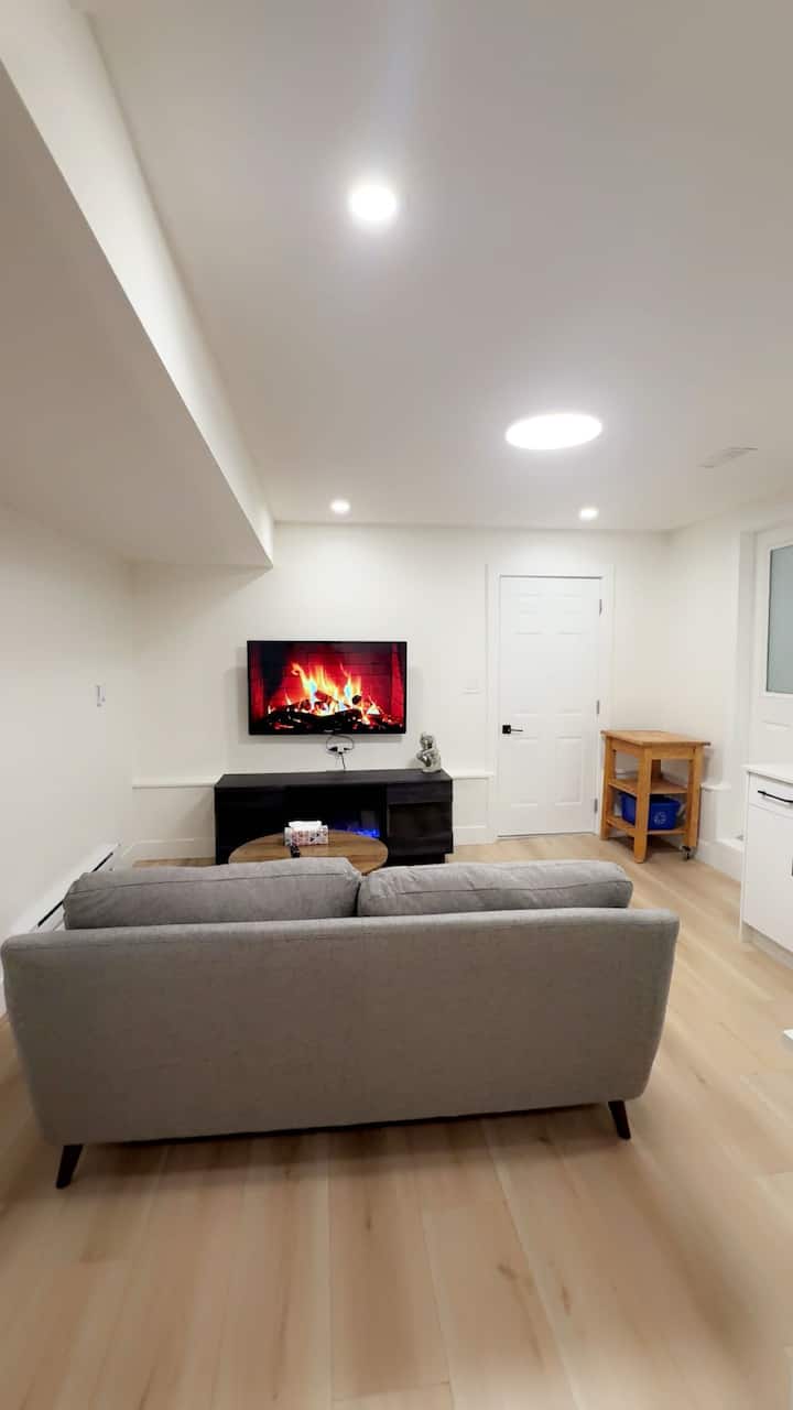 Newly Renovated Modern Retreat - Langley, BC