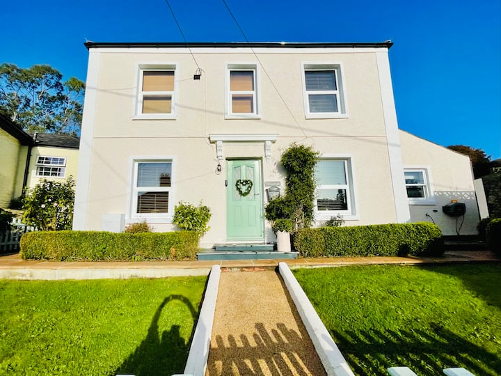 Ellensleigh Cottage ~ 3br ~ Brixton Village - Plymouth
