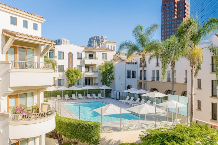 Home Away From Home | Cozy 1 Bedroom - Los Angeles, CA