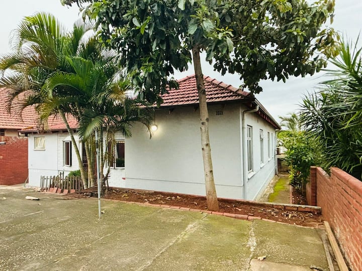 Divine Harvest Guesthouse - Durban