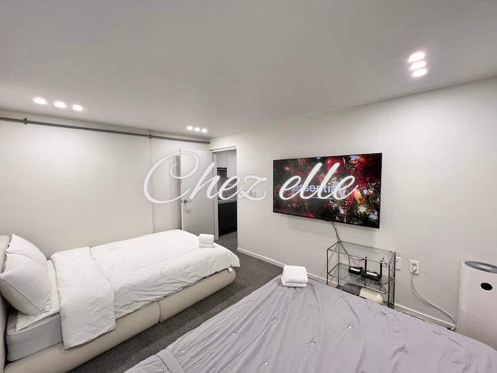 Sherry |넓은 투룸|퀸침대 3개|갤러리아/롯백성심당 차량 8분/대전의 중심부|무료주차 - Daejeon