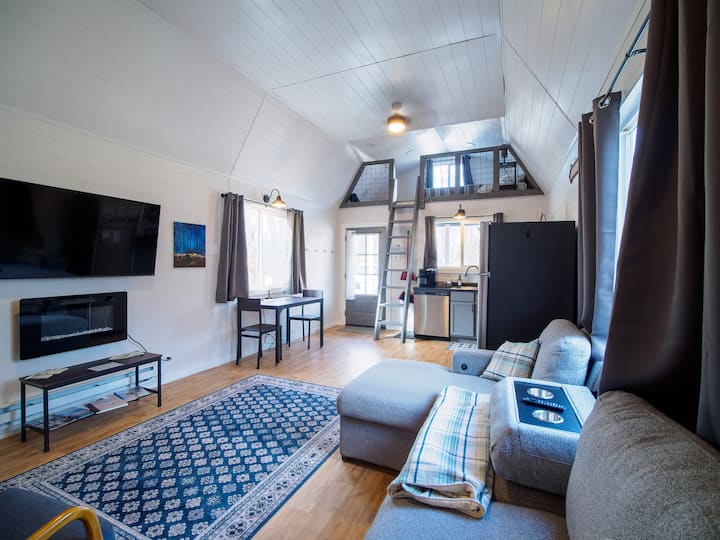 Cozy Lofted Cabin (#1) At Cataract Lake Getaway - Lieber State Recreation Area, Cloverdale