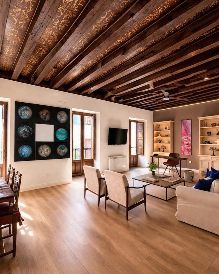 Diseño Y Tradición. Centro Histórico. Parking. Ac - Ávila‎