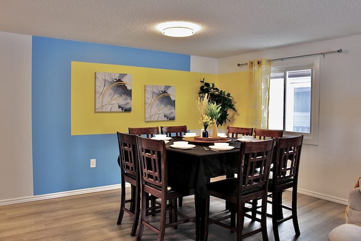 Cozy Barrie Home - Minutes To Beach & College - Barrie