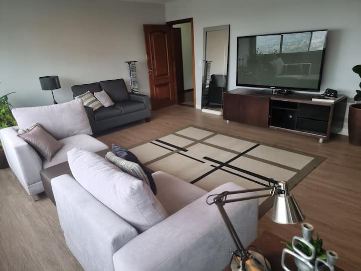 Apto Amplo Com Vista Panorâmica! - Curitiba