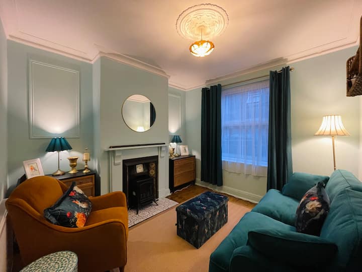 The Little Colourful Home In York - York