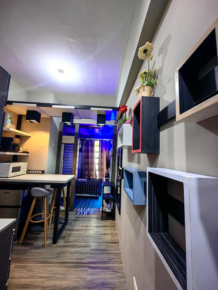 Elegant& Minimalist 1br @Chateau - Parañaque