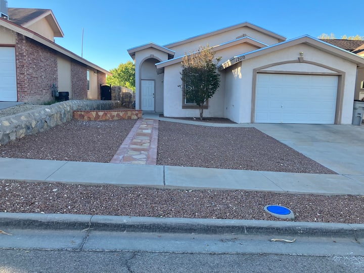 Eastside Desert Dwelling - El Paso, TX