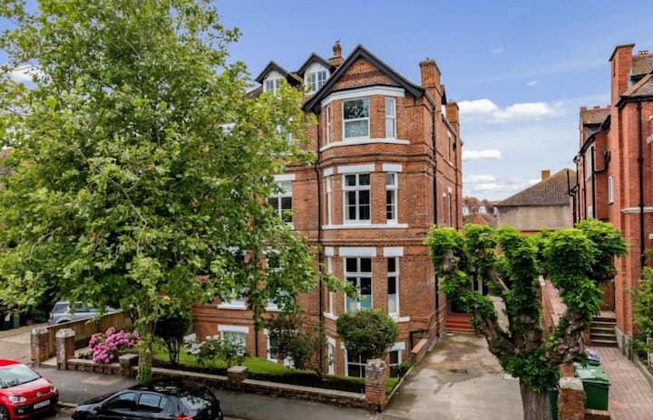 Unfurnished Flat In West End | Folkestone - Dover
