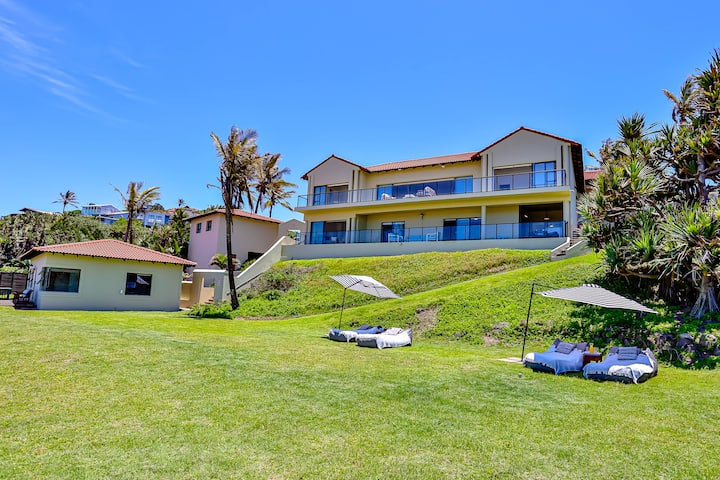 7br Beach Front House For Families - Dolphin Coast