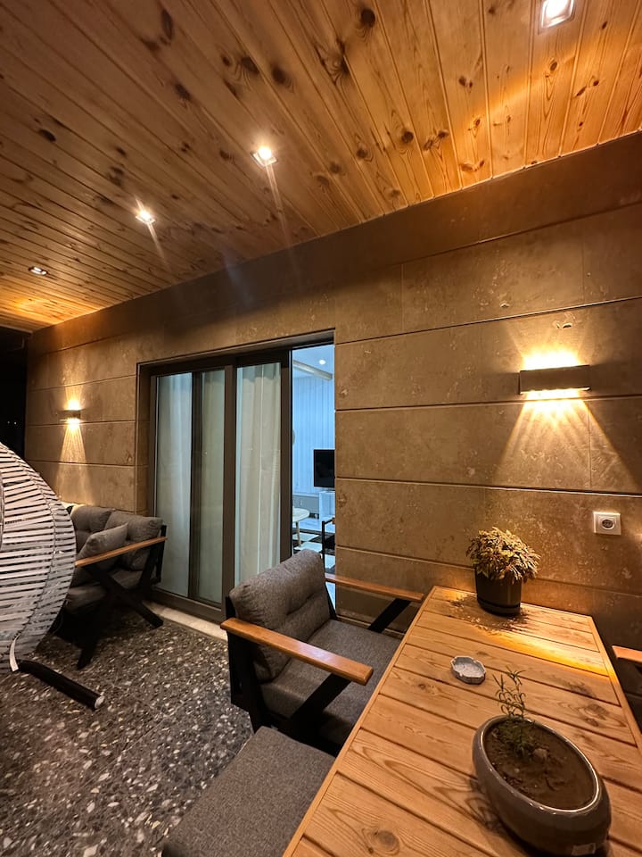 Nirvana Terrace
Huzurun Ve Zarafetin Buluştuğu Yer - Türkiye