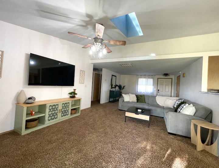 Spacious & Quiet Home - Pasco, WA