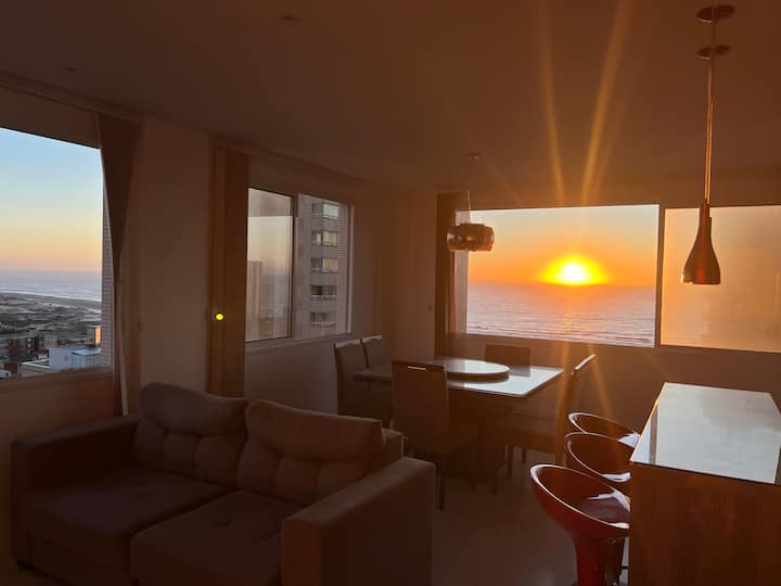 Apartamento Com Vista Para O Mar Em Torres - Torres