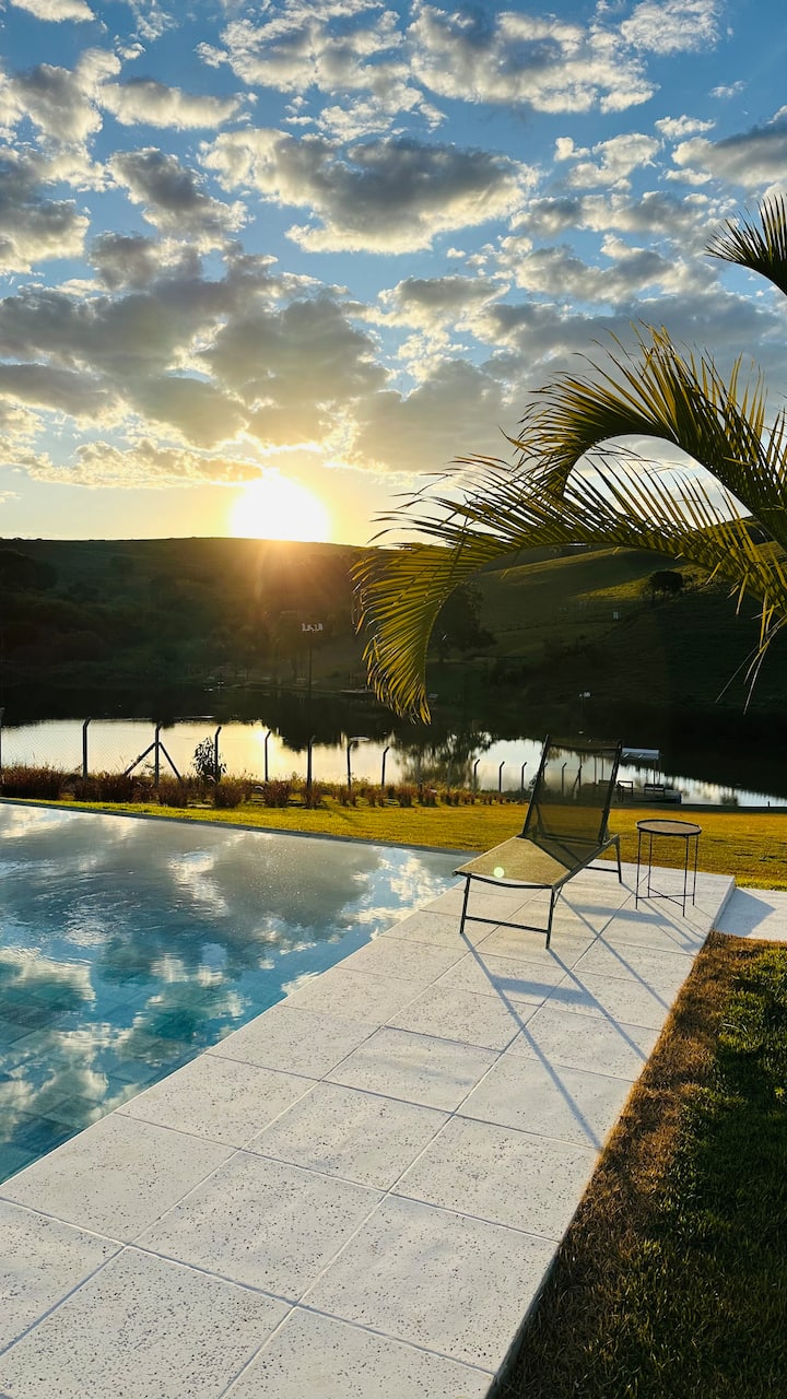 Casa De Campo Luxuosa Com Vista Incrível Do Lago - Bragança Paulista