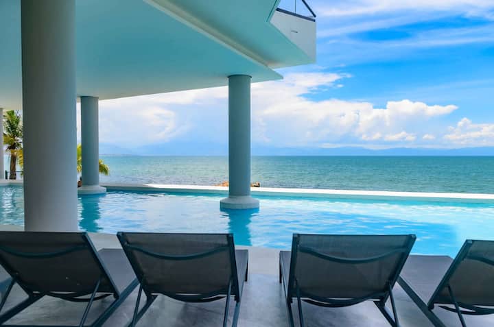 Private Beach, Balcony With Sea View, Pool, Gym - Cruz de Huanacaxtle