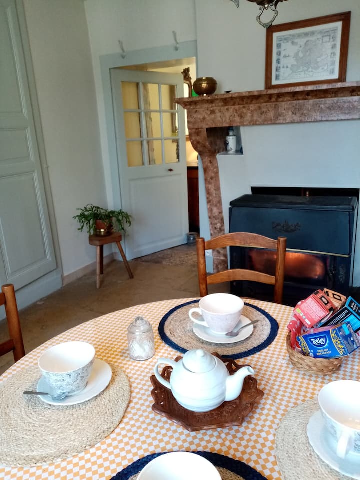 La Maison Du Sabotier/gîte *4 P. Séjour De Charme. - Bourgogne-Franche-Comté