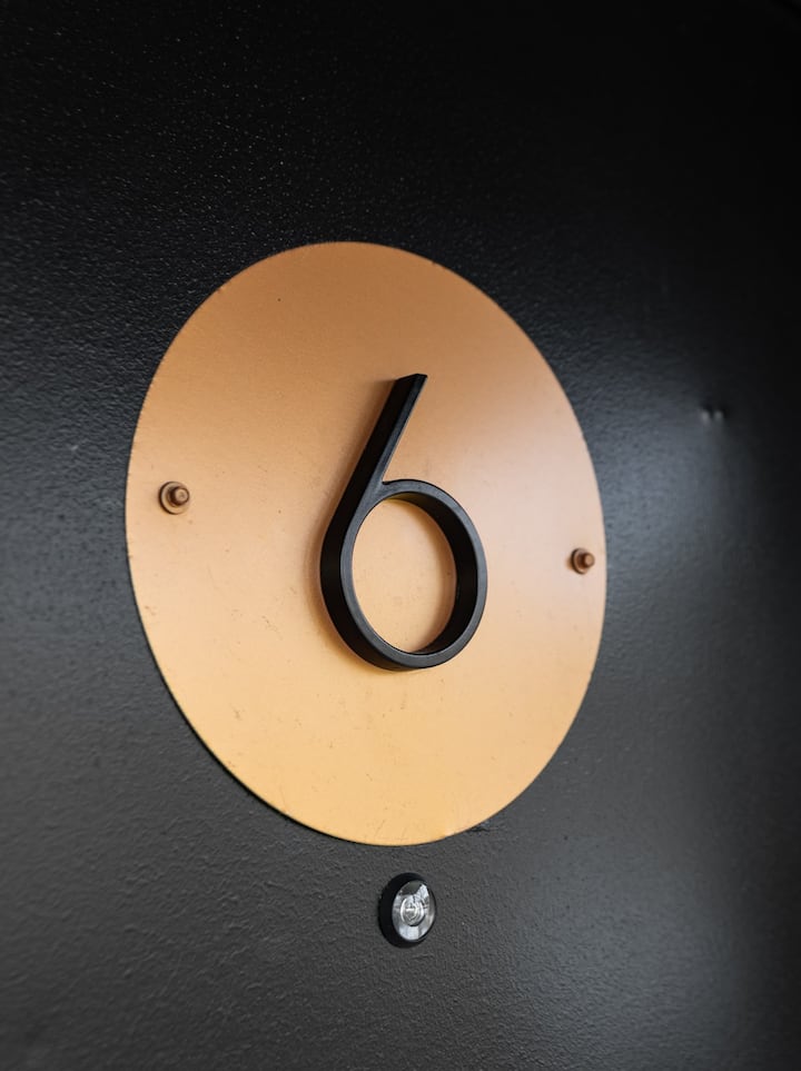 Lincoln Boutique Motel- Lower Room #6 - Ellicottville, NY