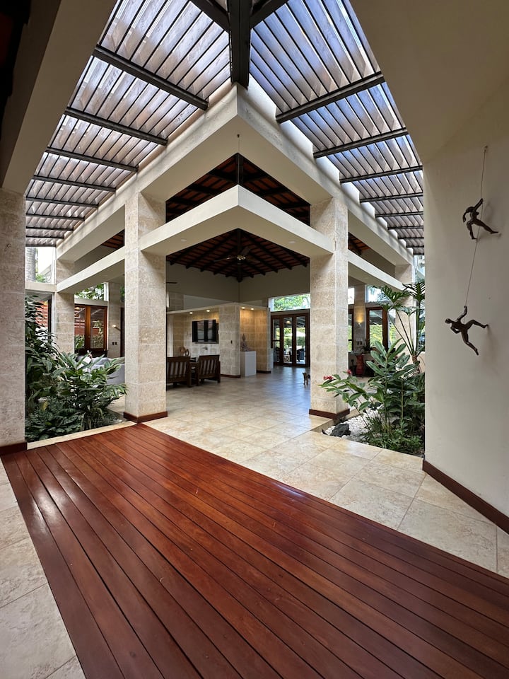 Charming Villa Near The Beach + Private Pool - Cabarete