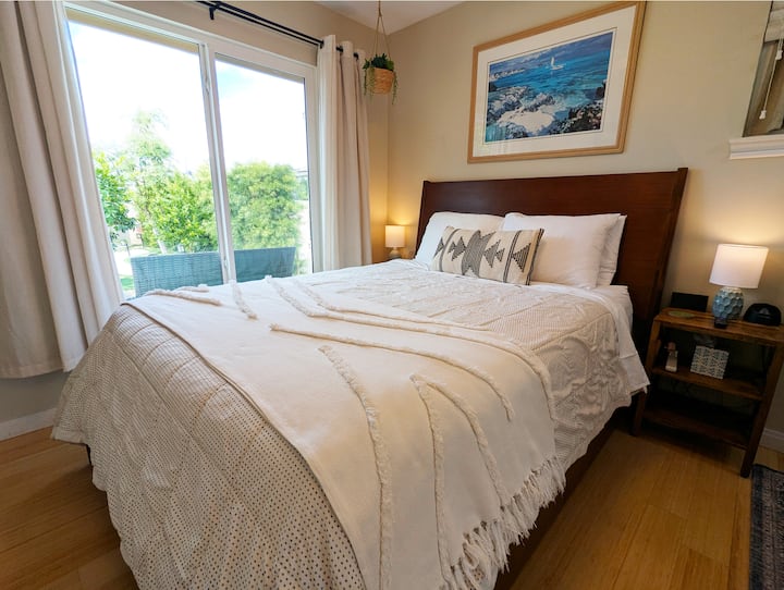 Central Location, Close To Beach/fwy, Cozy 1br - Newport Beach, CA