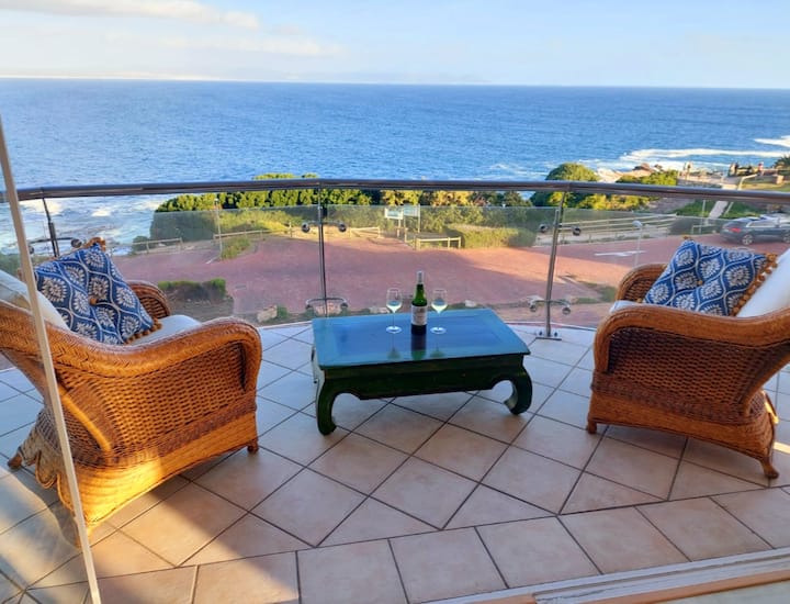 Seafront Central Hermanus Views - ヘルマナス