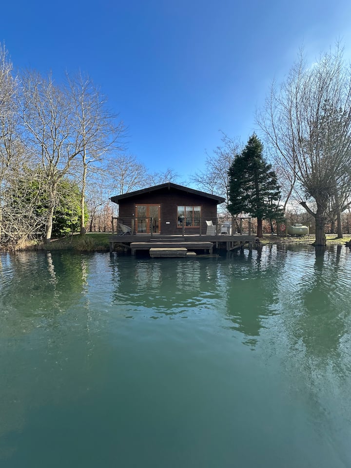 Ivy Lodge - South Cerney