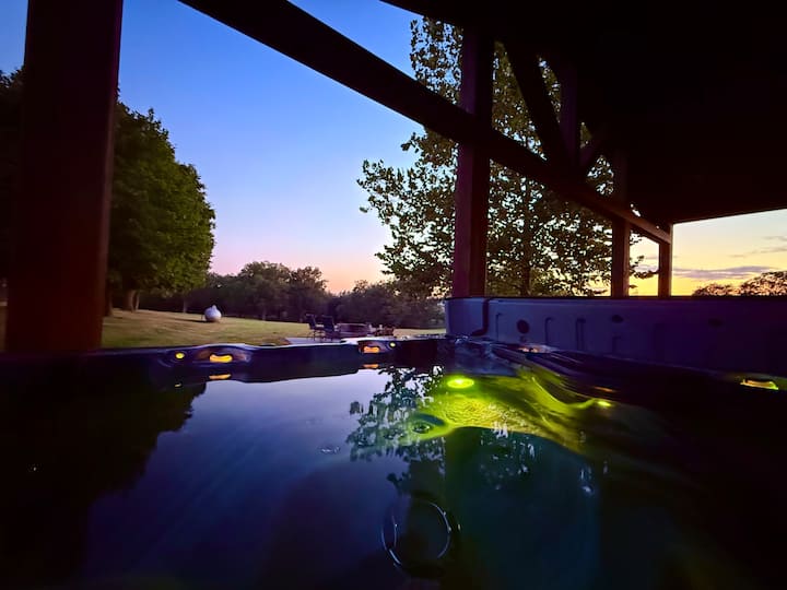 Relax Enjoy Country Living-hot Tub & Seasonal Pool - Missouri