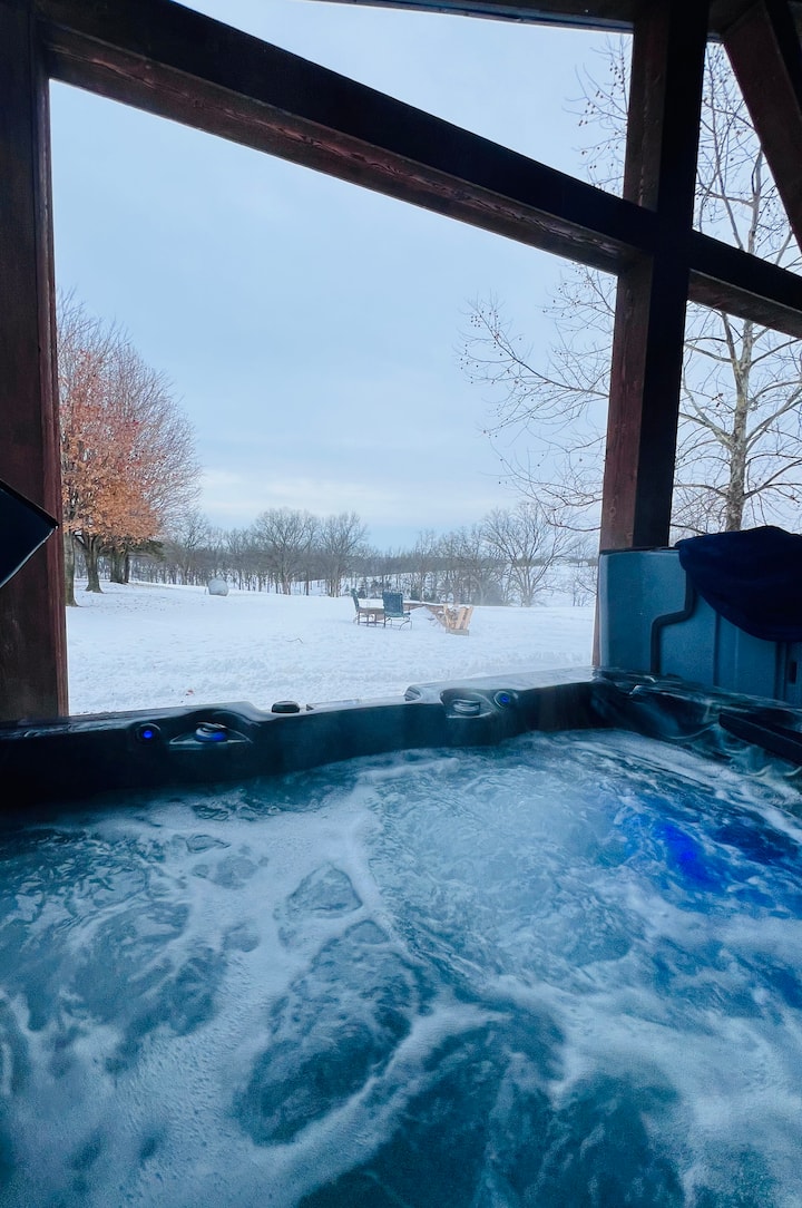 Relax Enjoy Country Living-hot Tub & Seasonal Pool - Missouri