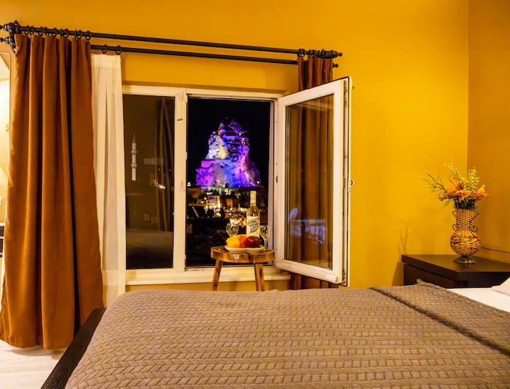 Seten House Castle View, 3bed/3bath 5min To Göreme - Kapadokya, Turkey