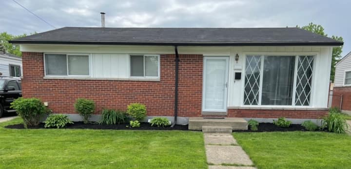 Cozy 3bd 1bth 15 Mins From Dtw - Aéroport métropolitain de Détroit (DTW)