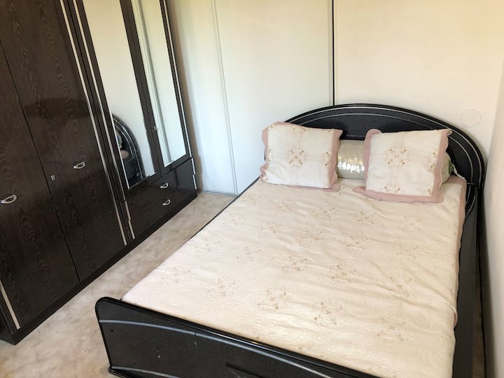 Private Room In Cozy Apartment - Creil