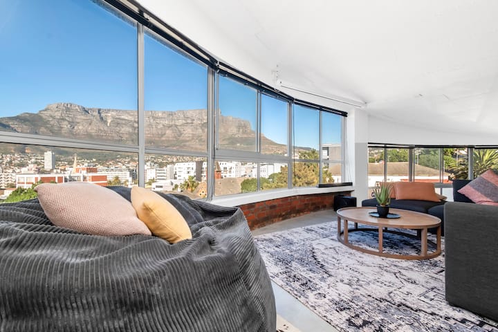 Mothercity Chic - Claremont