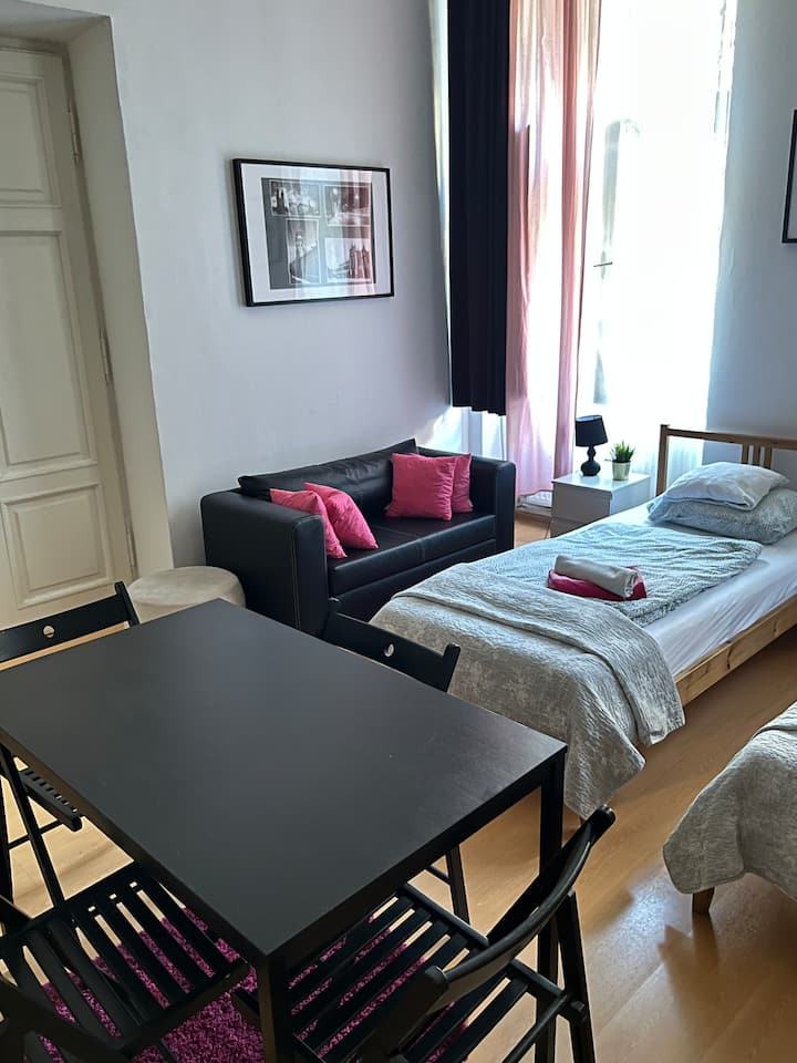 Hostel Wiktoria Beżowy - Cracovia