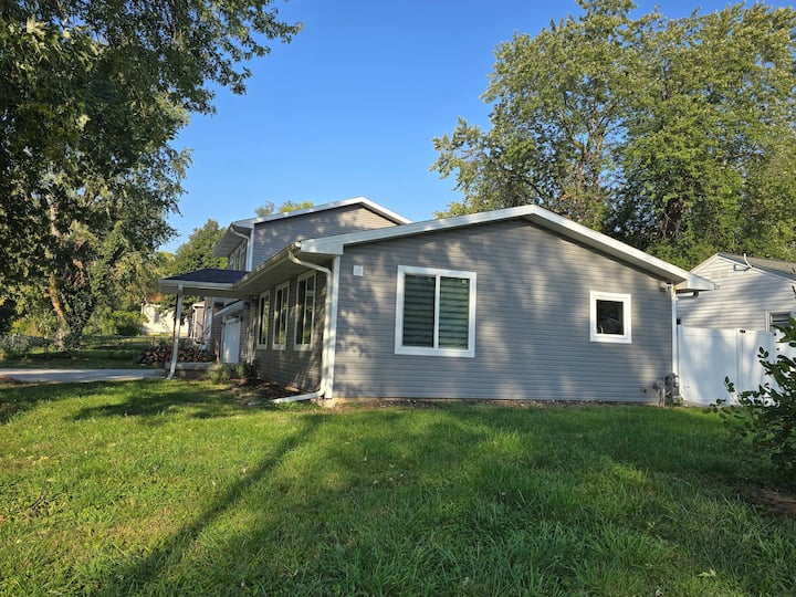 Home In Lincoln - Branched Oak State Recreation Area, Raymond