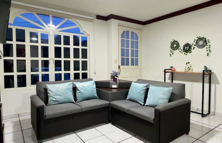 Casa Bonita Uruapan | 2br, 2ba, Wifi, Cochera - Uruapan