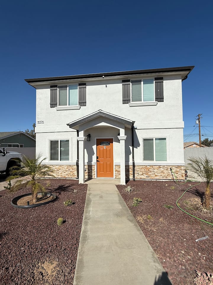 Luxury Modern Home - Hesperia