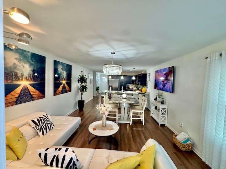 Stylish Home Close To Downtown Jacksonville - Jacksonville