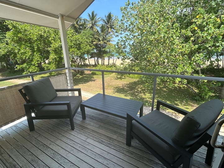 Beautiful Savannah Boat House - Mission Beach