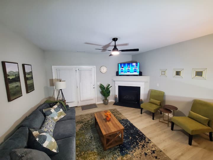 Comfortable 2 Bd Home In Durham! - 德罕