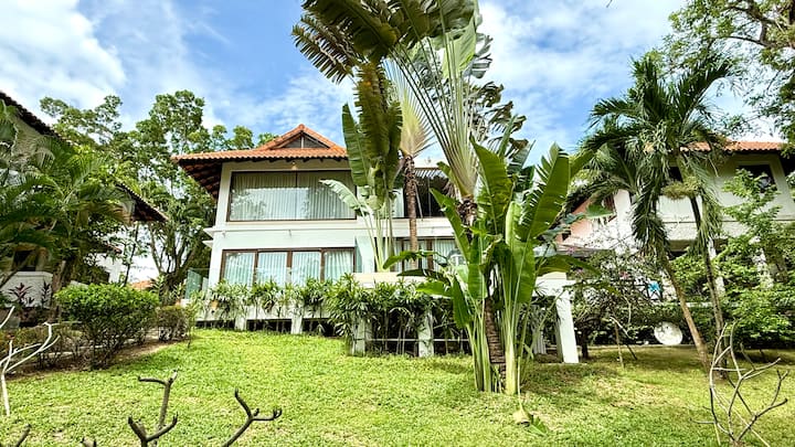 Sea To Sky Villa 4 Beds Presidential Suite Jacuzzi - Batam