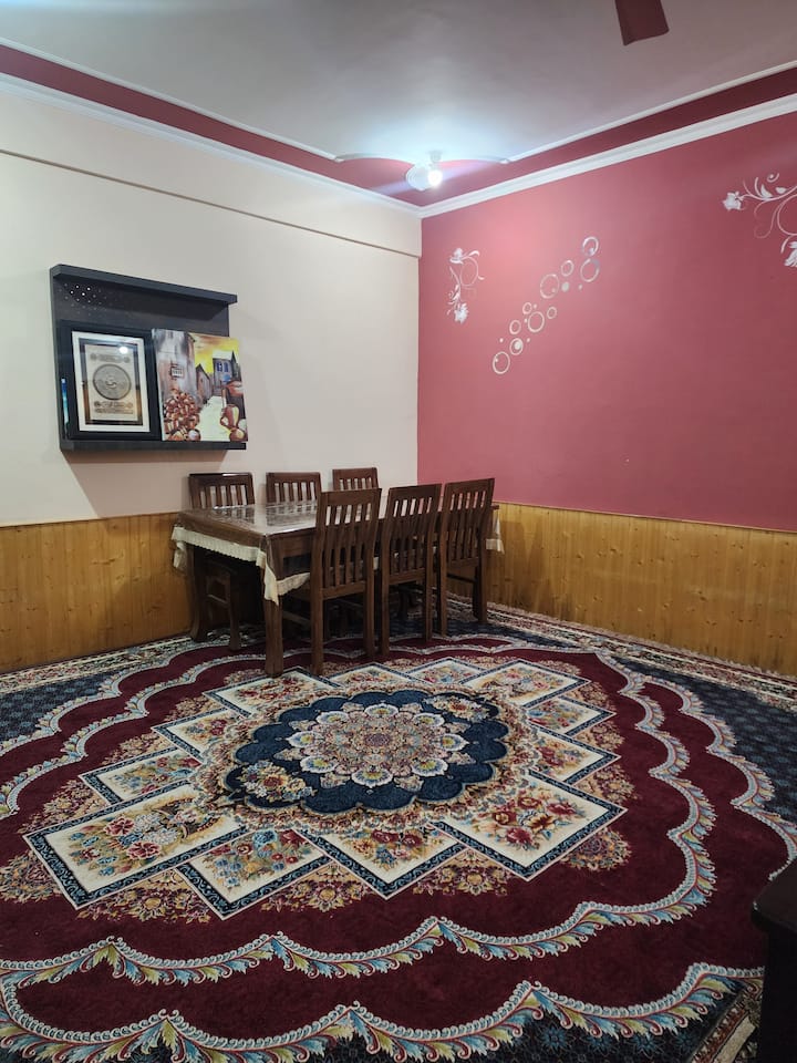 Comfortable 2bhk Flat - Srinagar