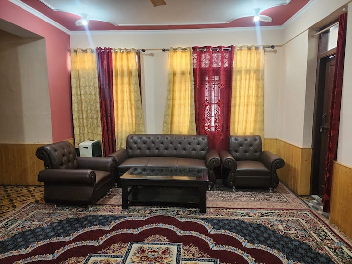 2bhk Flat In Srinagar - Srinagar