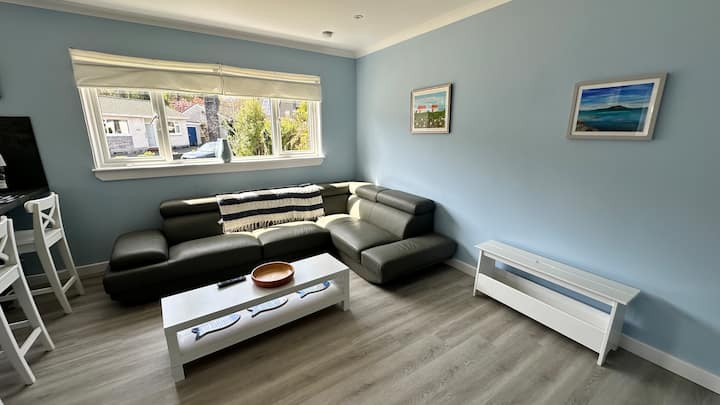 Mitch’s Cottage. Cosy 3 Bedroom Bungalow. - Brodick