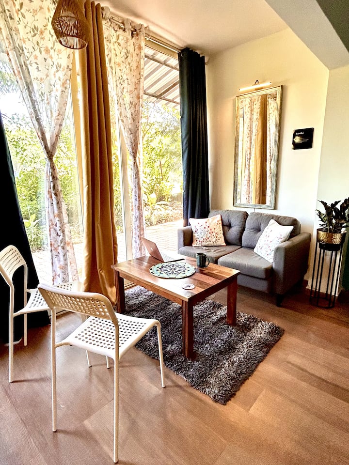 Sashay's Nook-forest-view  Studio With Pool In Goa - Goa